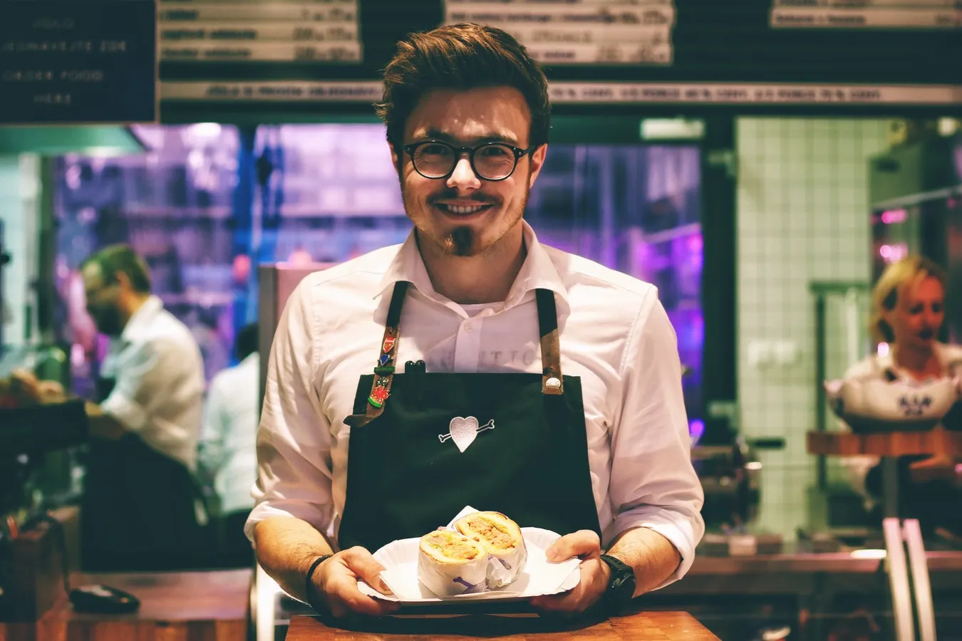Tips For A Successful Restaurant Staff Meeting | by Staffy App | Medium