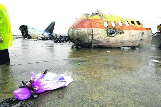 Singapore Airlines Flight 006