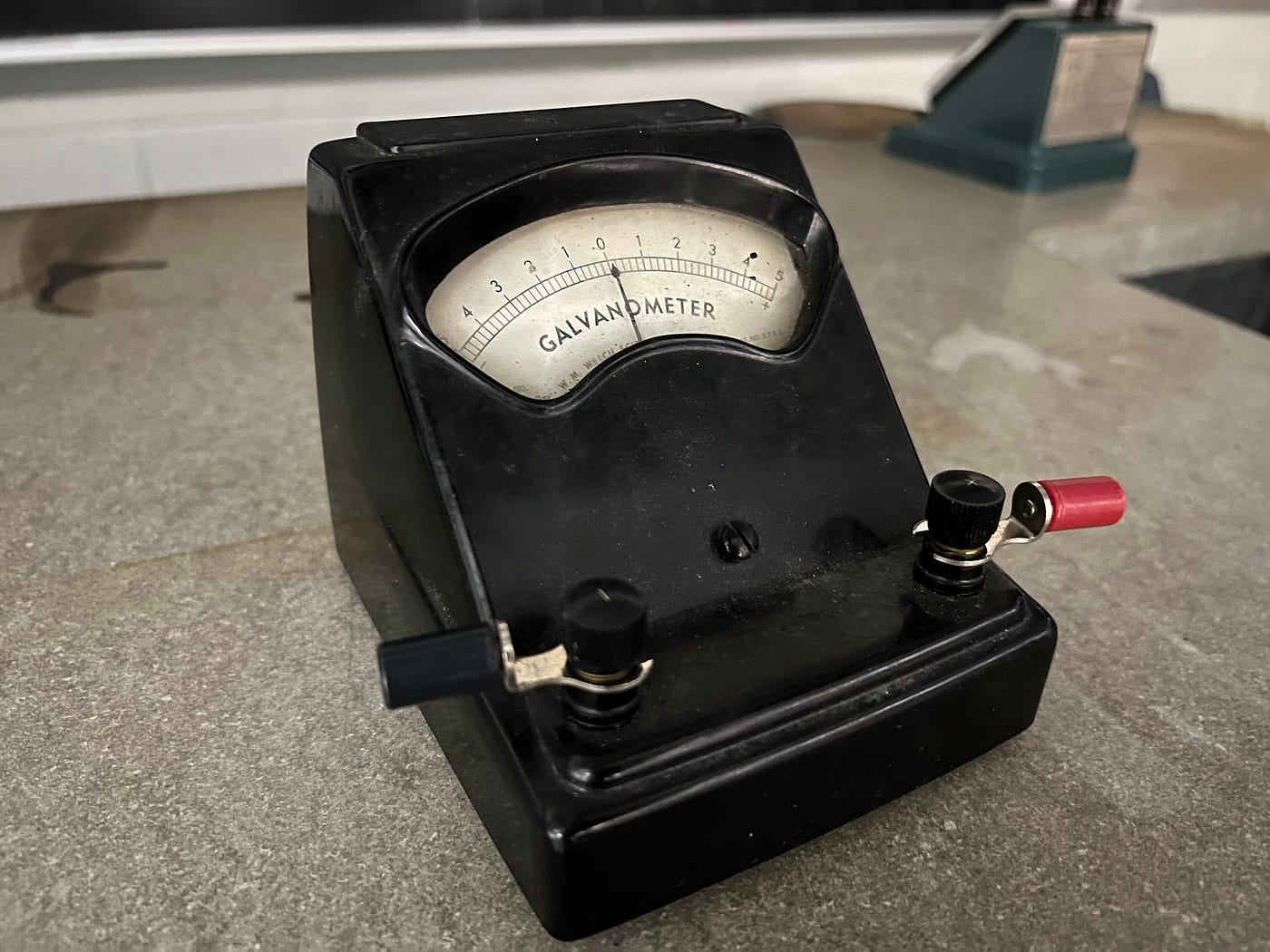 Voltmeter