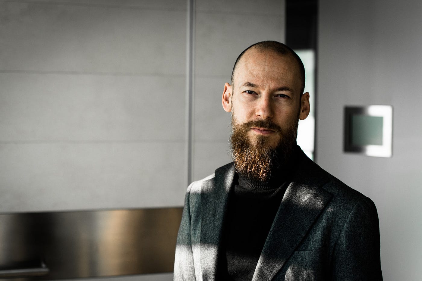 Pencil Thin Chinstrap Beard