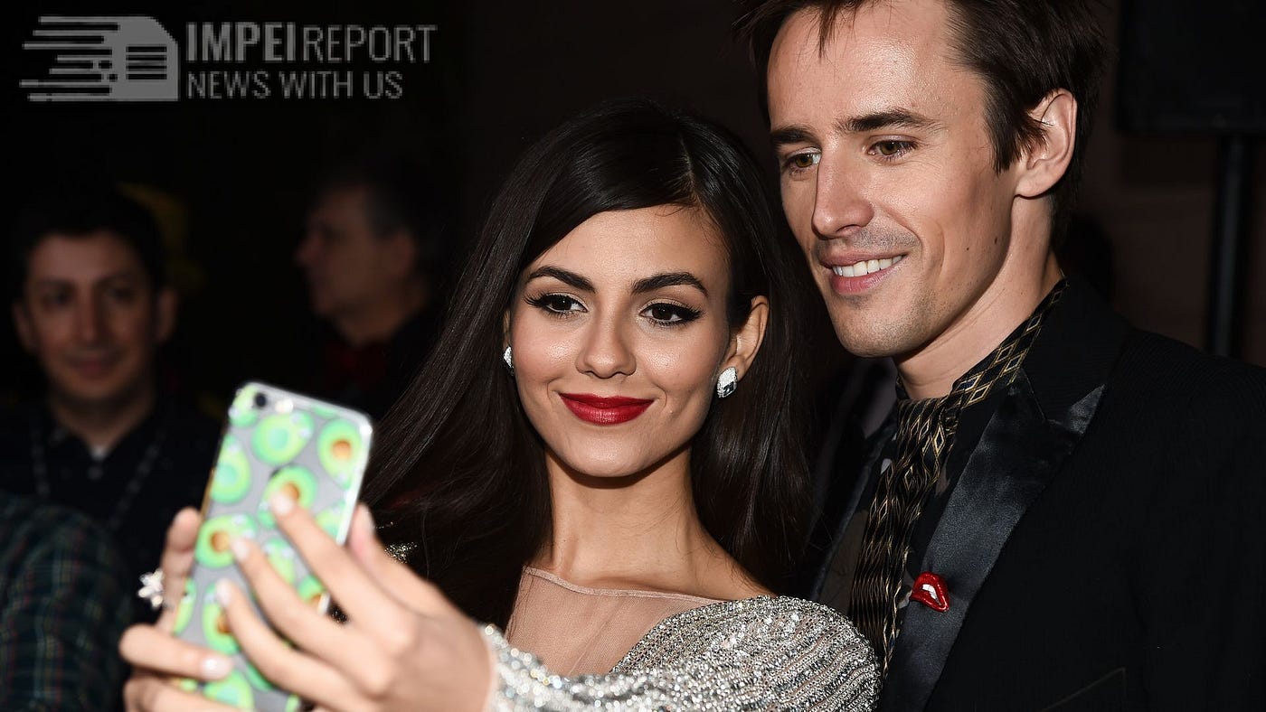 Victoria Justice Und Nicholas Hoult