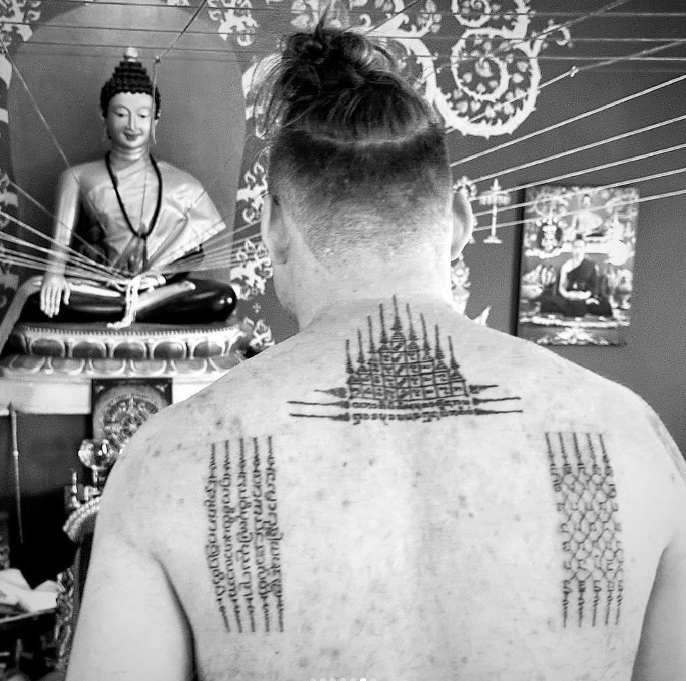 Sak Yant In Chiang Mai Buddhist Tattoo Thai Tattoo Sak Yant Tattoo