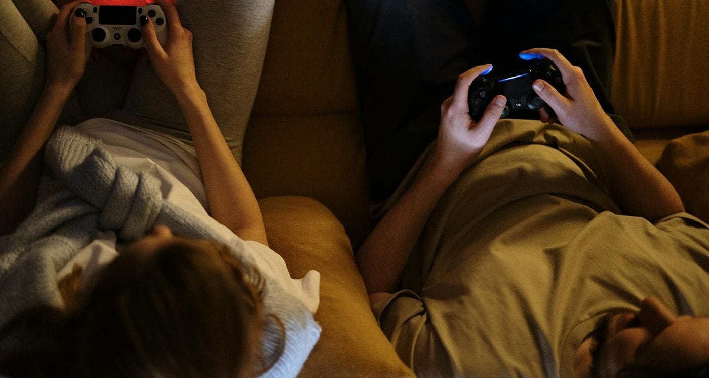 Cute Couples Playing Video Games Together The Best Video Games For