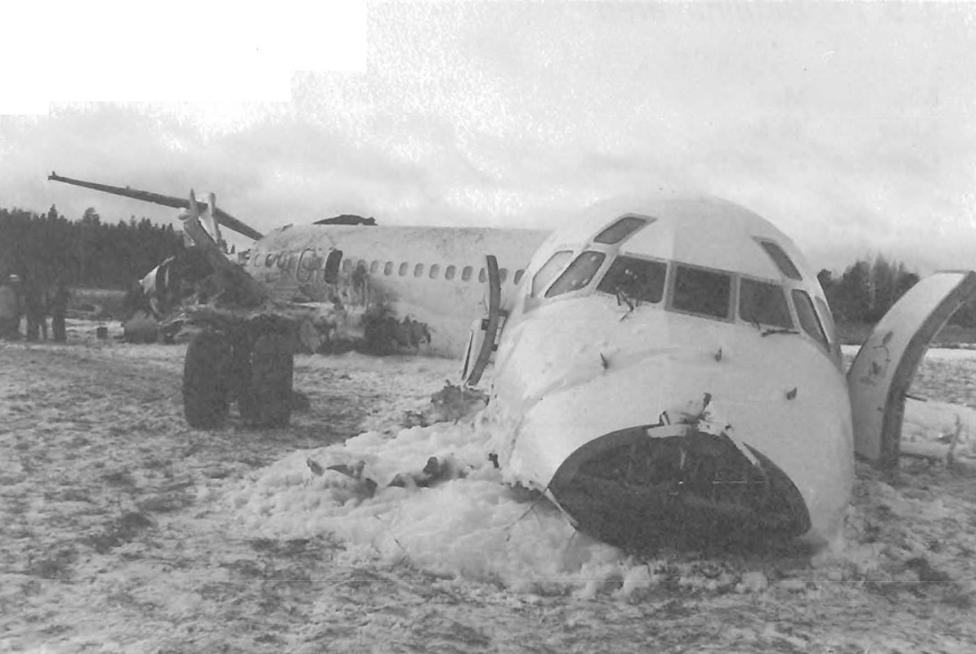 Scandinavian air flight 751 photos - Tripsteru.com