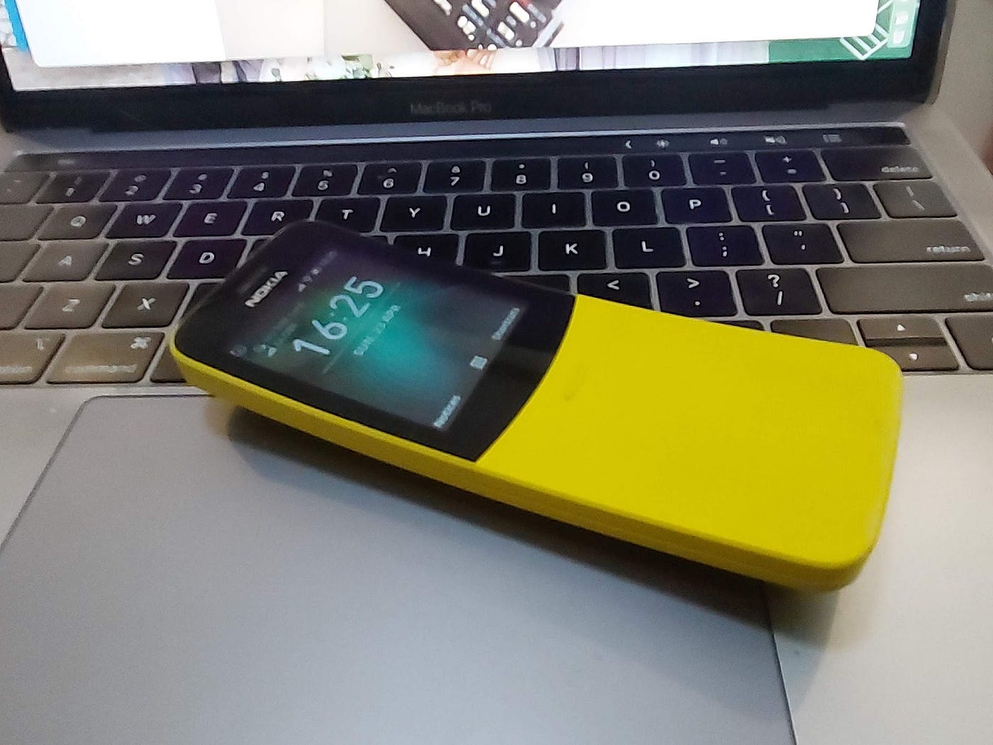 8110 4g 2x Nokia 8110 4G Battery BV 6A