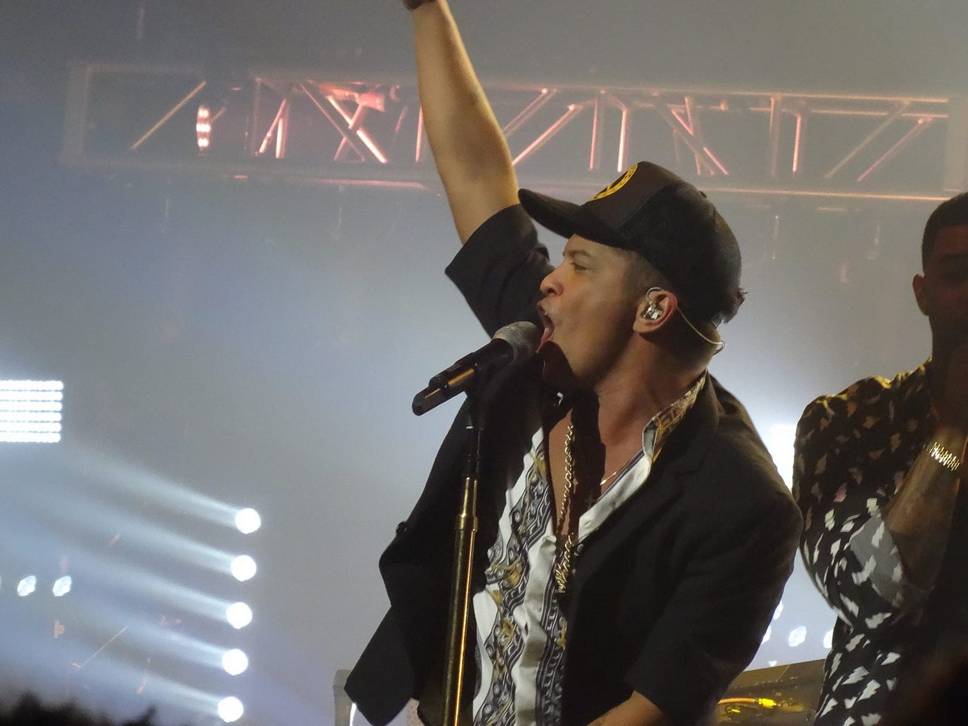 Bruno Mars Brother Eric Hernandez