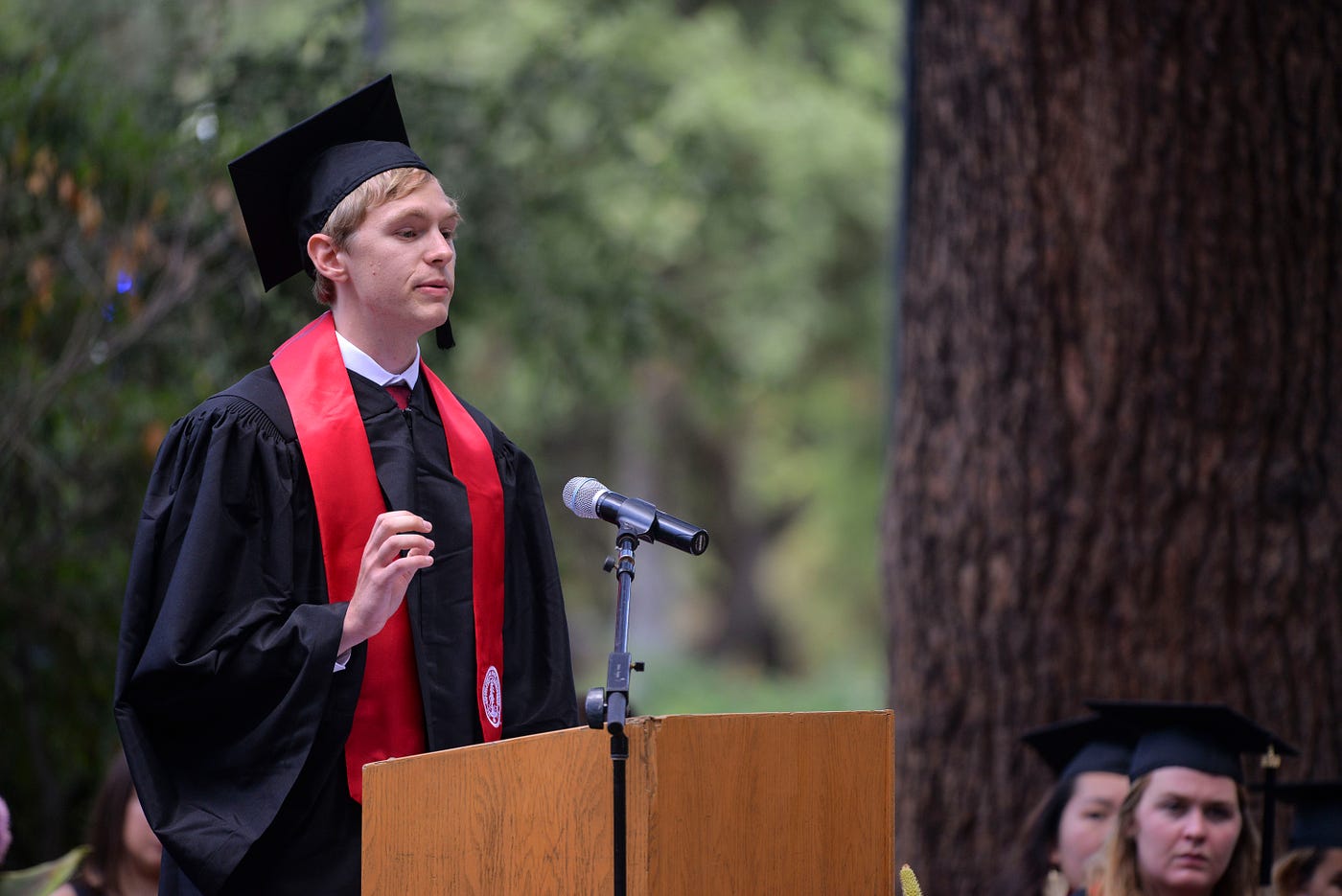 Stanford Commencement Address Stanford Graduates Walk Out In Support