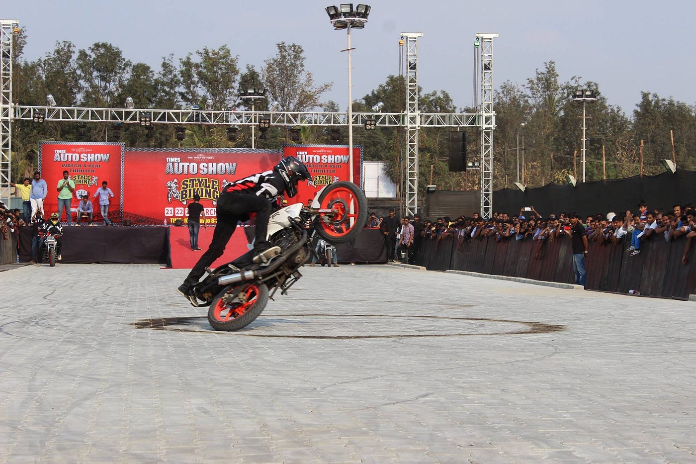 Superbikes Stunts