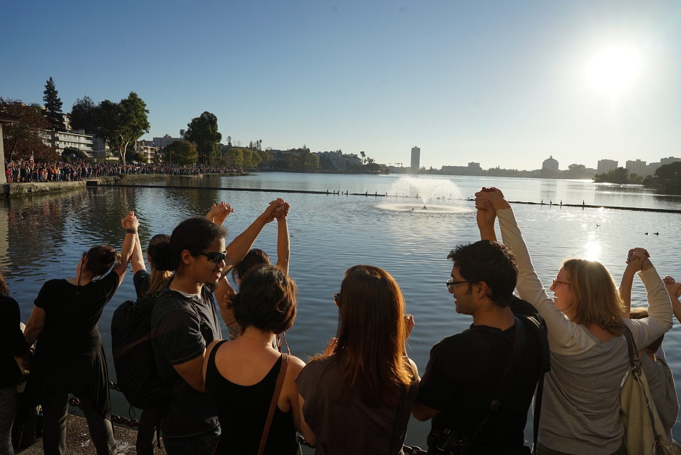 Hands Around Lake Merritt Oakland Maternity Photoshoot At Lake Merritt