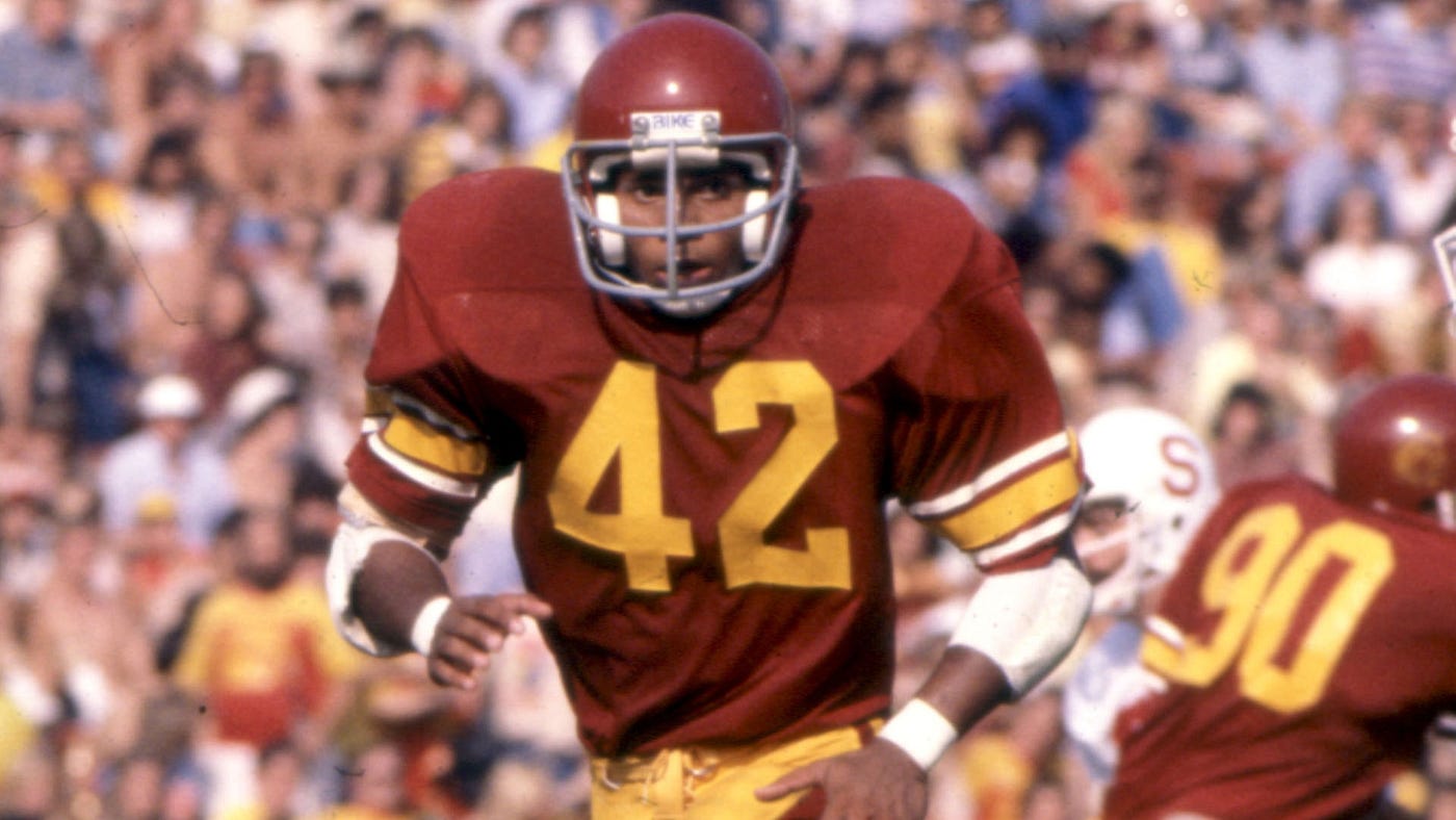 Coolest Facemasks In The Nfl
