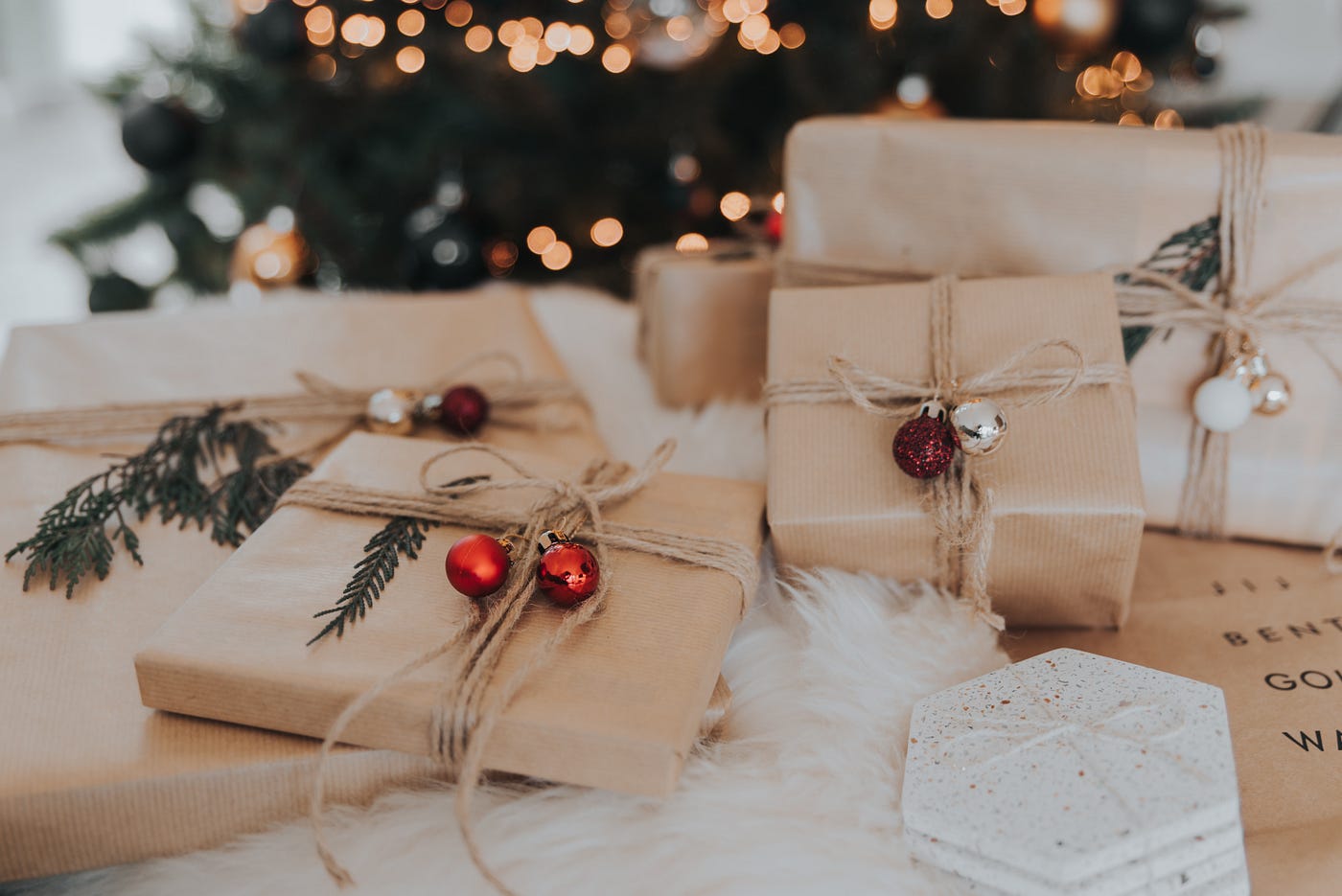 How to Choose the Perfect Christmas Gifts That Delight
