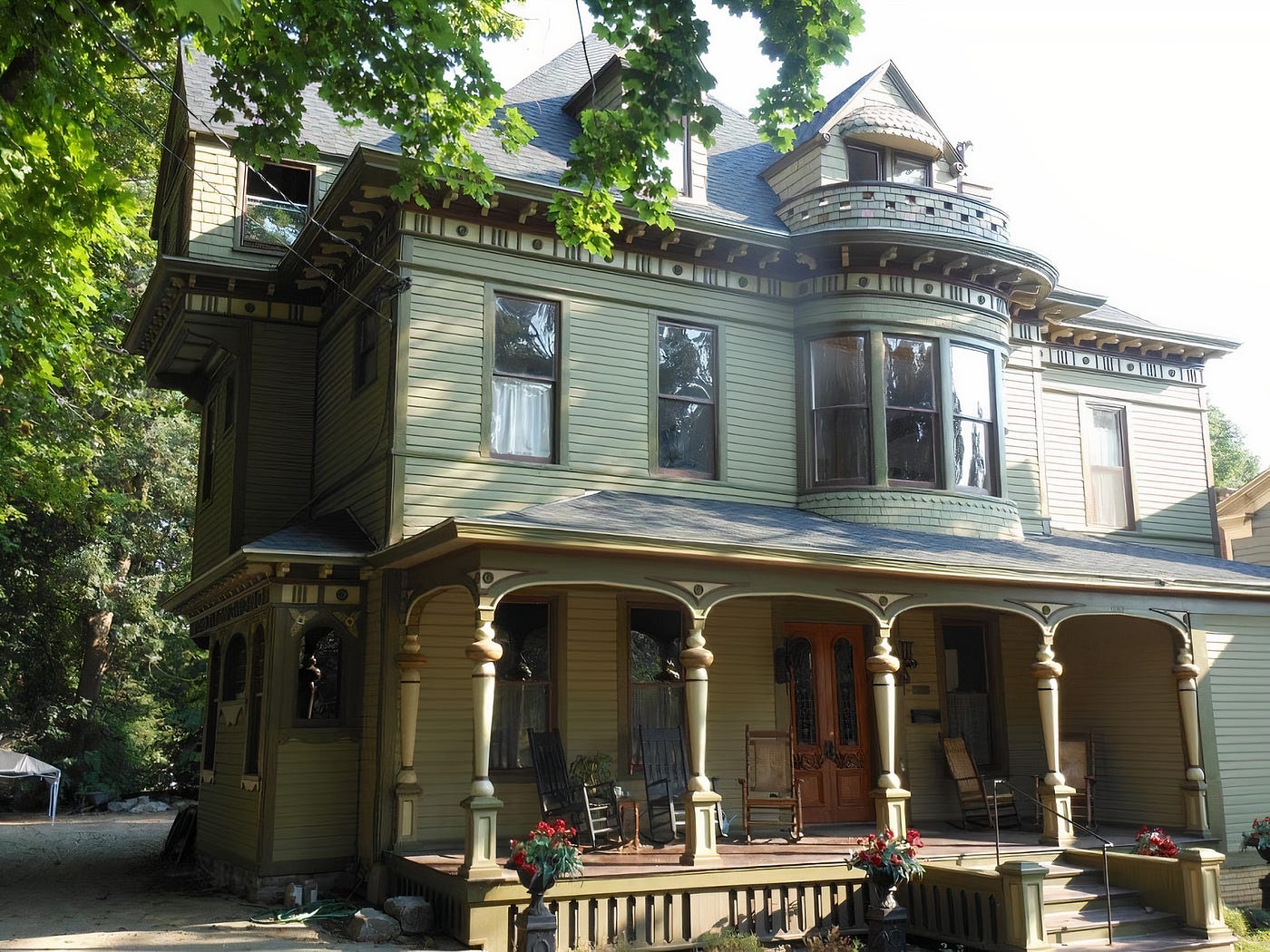Victorian Building Colors