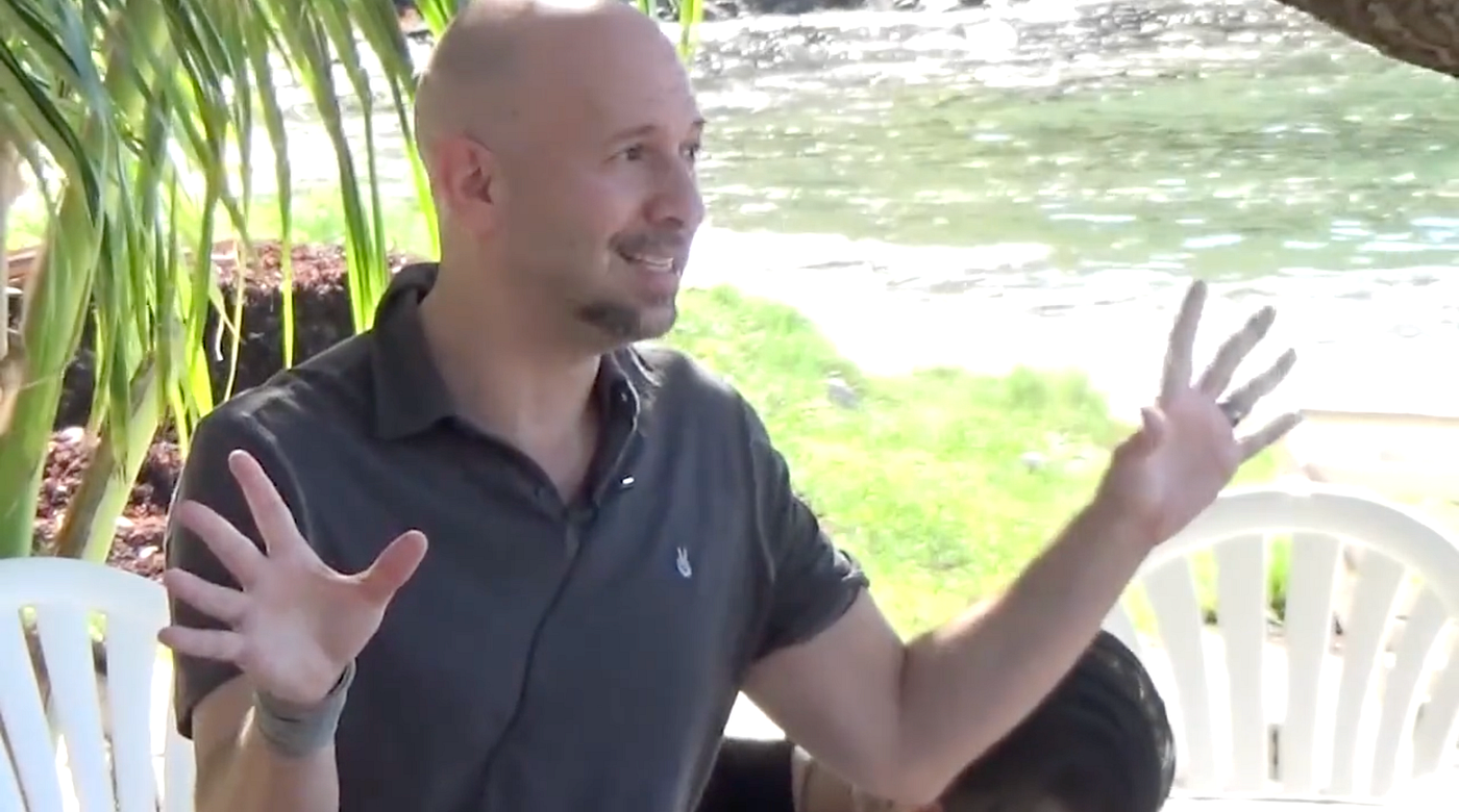 Neil Strauss Wife