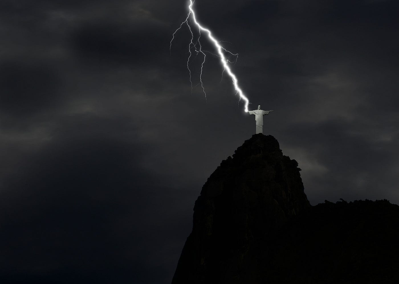 Christ The Redeemer Lightning