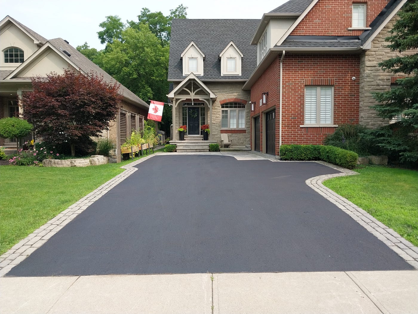 Ultimate Asphalt Paving Guide For Driveways
