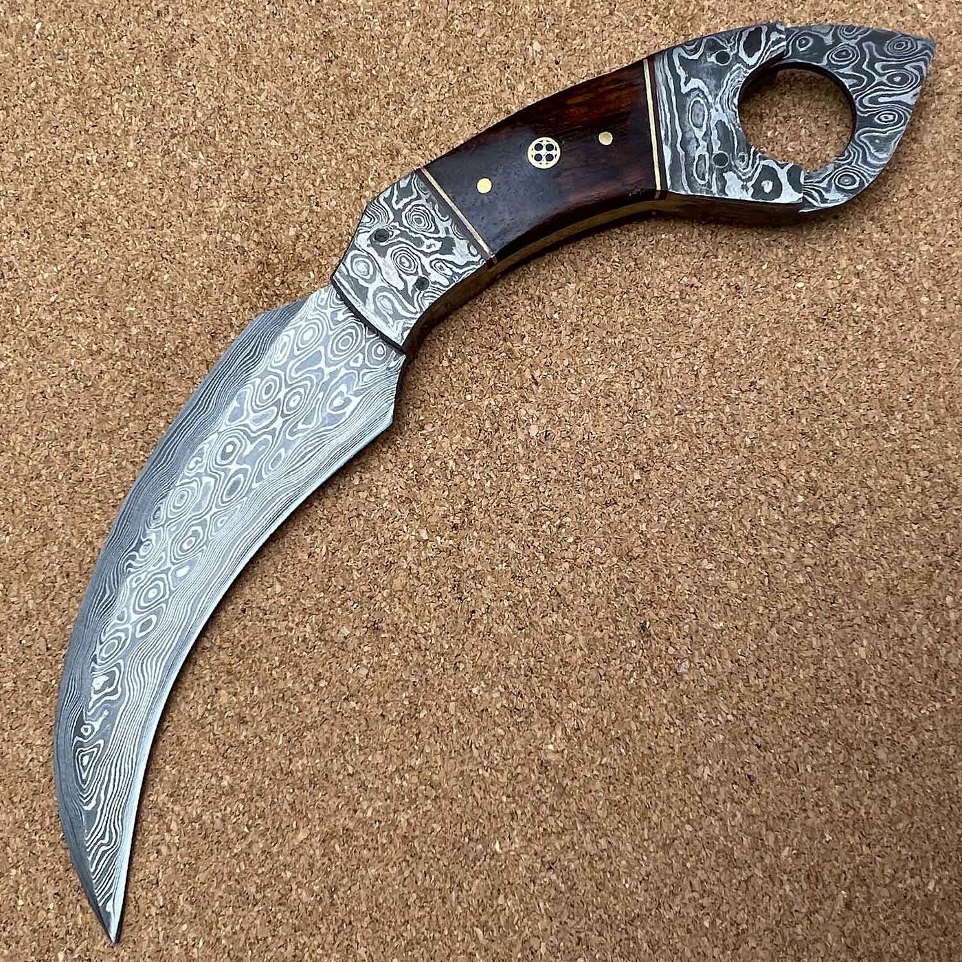 Curved Karambit Knife Fighting