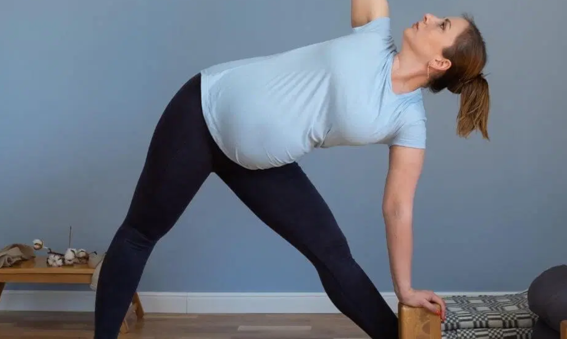 Modified Triangle Pose Modified Triangle Pose