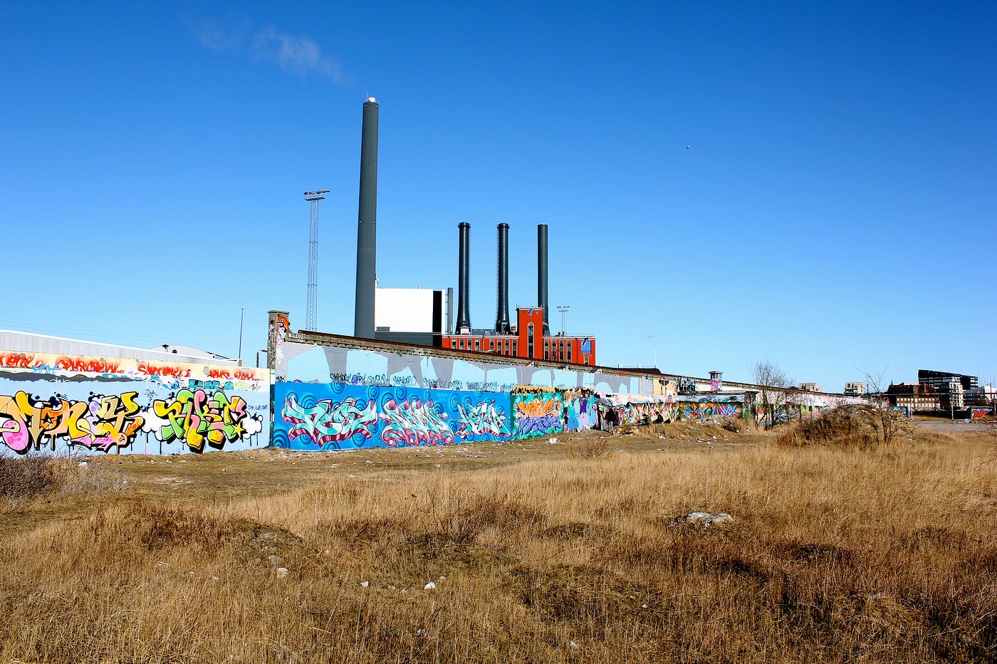 The 5 Most Iconic Legal Graffiti Walls Legal Walls Medium