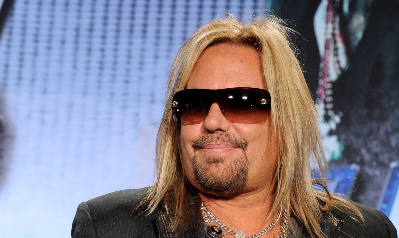 Vince Neil 2022 Girlfriend