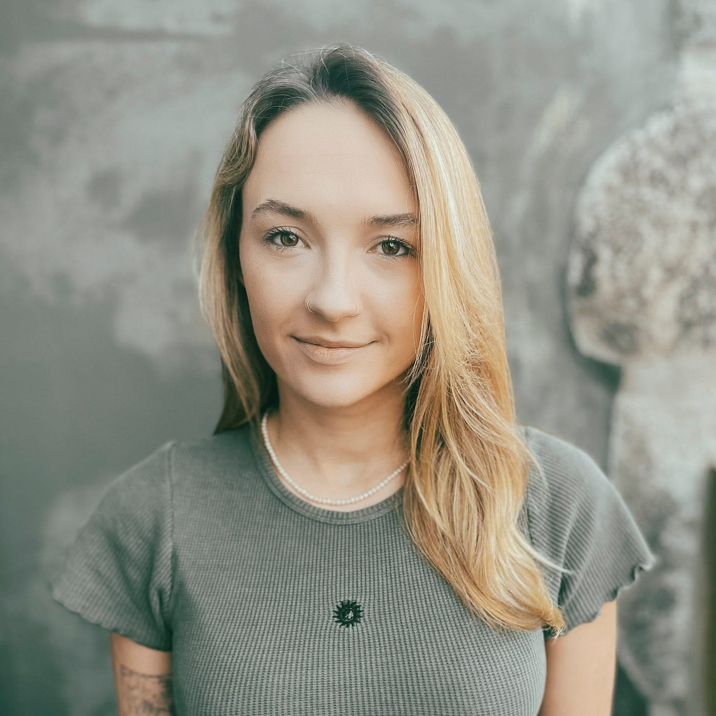 Ellie Ball's Instagram, Twitter & Facebook on IDCrawl