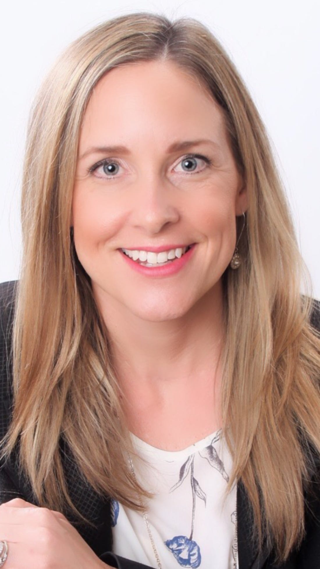 Amy Gray's Instagram, Twitter & Facebook on IDCrawl