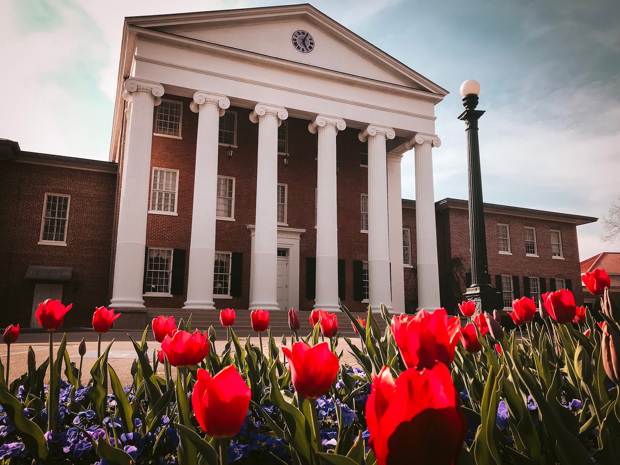 Ole Miss Lyceum Logo