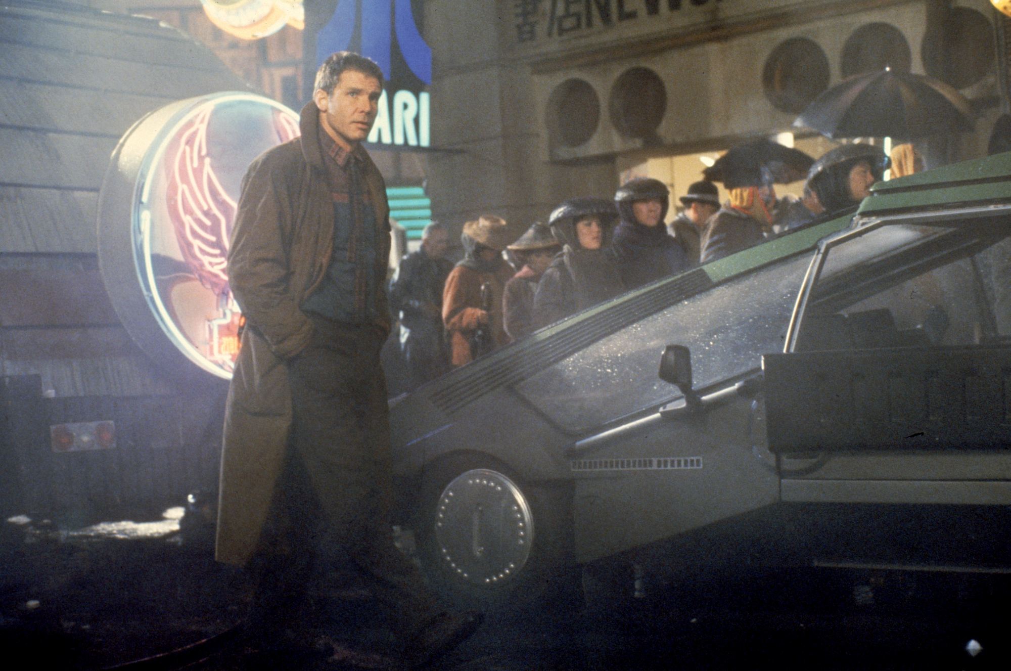 Borrow Runner Robert Newton