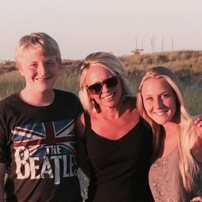 Kim Finnerty – Medium