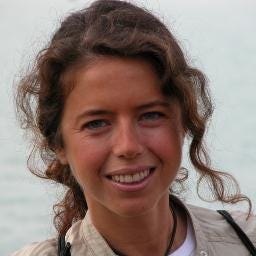 María López-Brea – Medium