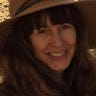 Elisabeth Gee – Medium
