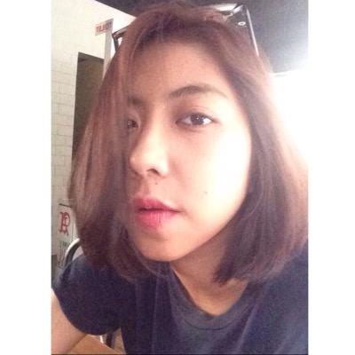 Aprilia Hanifa – Medium