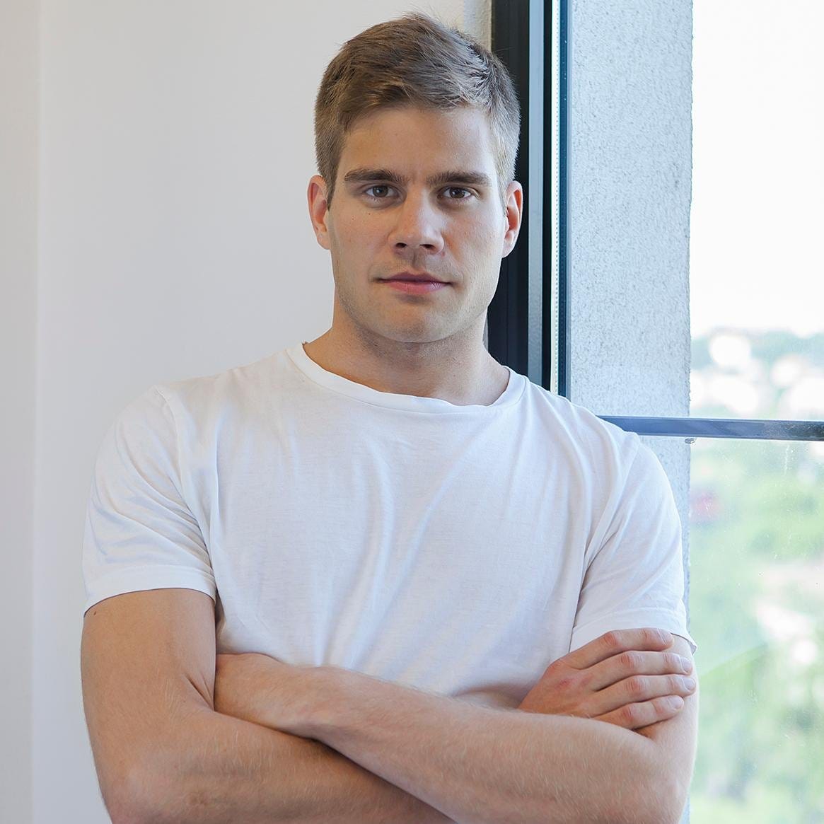 Pavel Volek – Medium