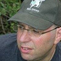 Ziv Rosenbaum – Medium