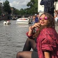 Olga Sanz de Sousa – Medium