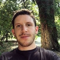 Nitzan Hamburg – Medium