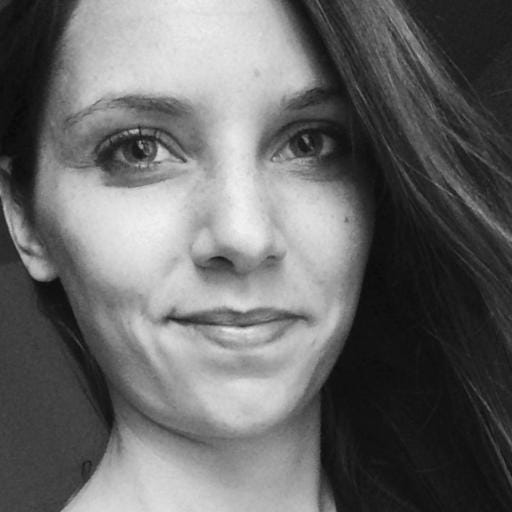 Marlize van Romburgh – Medium