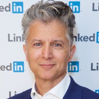 Pete Thomas – Medium