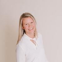 Kate Schirmer – Medium