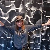 Amy Schomaker – Medium