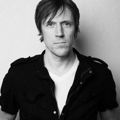 Loz Colbert – Medium