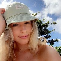 Hannah Morehead – Medium