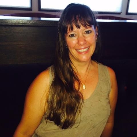 Kelli Roberts – Medium
