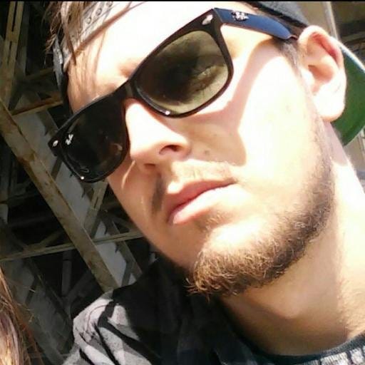 Dariusz Pawlukiewicz – Medium