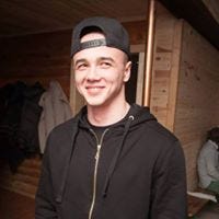 Aleksander Stepanenko – Medium