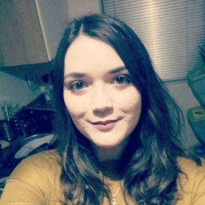 Debbie Earnshaw – Medium