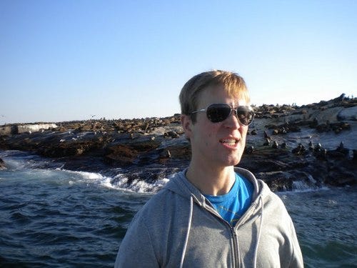 Elliott Yinger – Medium