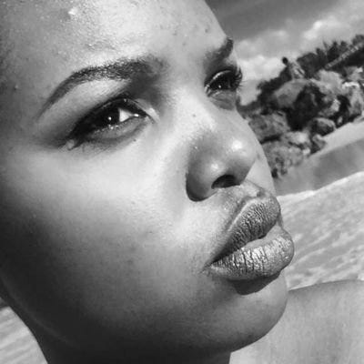 Lilian John – Medium