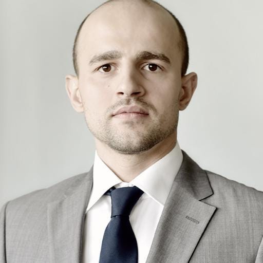 Roman Logov – Medium