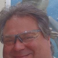 Richard Friesen – Medium