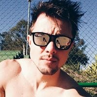 Lucas Charles – Medium